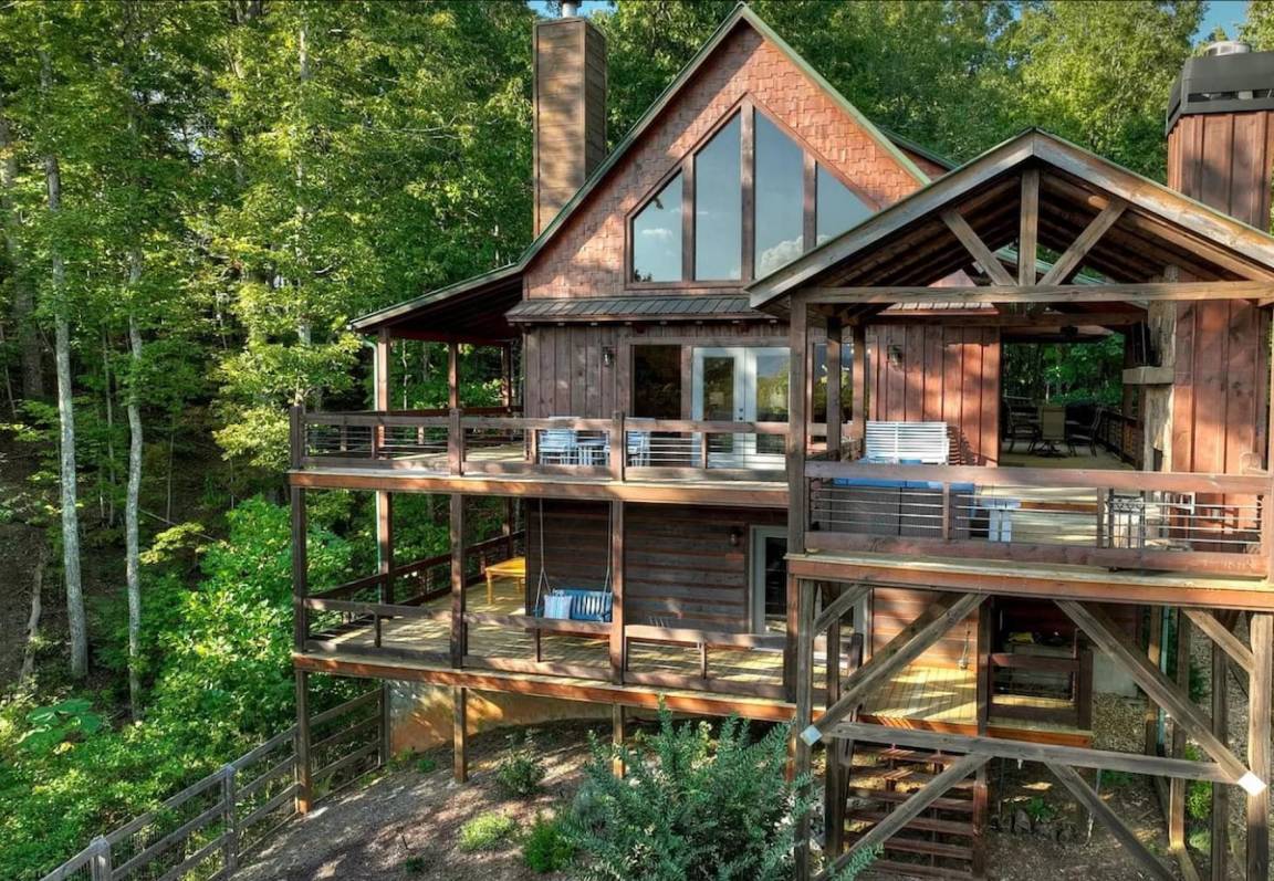 195 M² Apartment ∙ 4 Bedrooms ∙ 10 Guests - Blue Ridge, GA