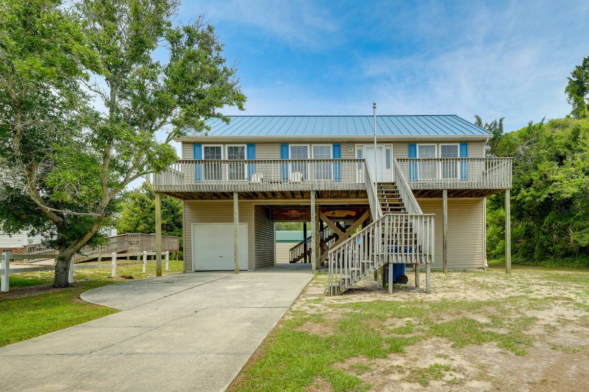 111 M² House ∙ 3 Bedrooms ∙ 6 Guests - Emerald Isle, NC