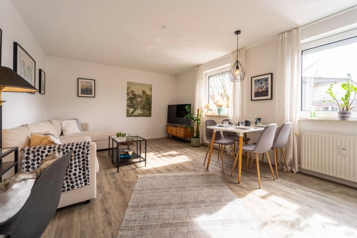 81 M² Apartment ∙ 2 Bedrooms ∙ 4 Guests - Oldenburg