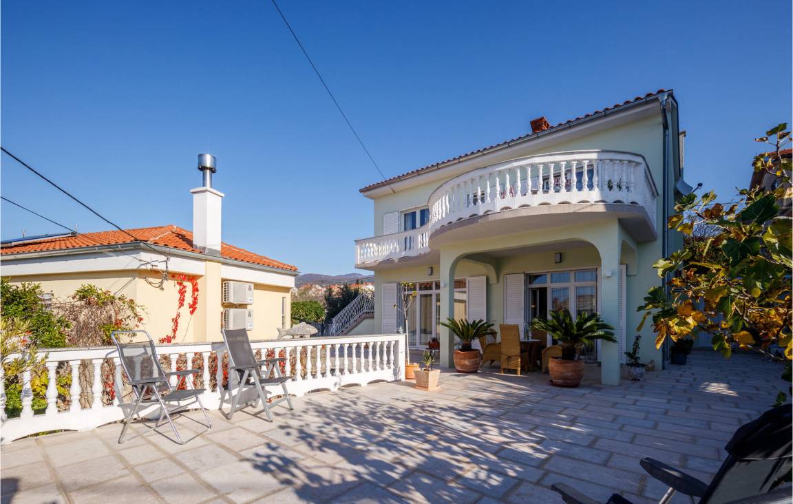 66 M² Apartment ∙ 2 Bedrooms ∙ 4 Guests - Crikvenica