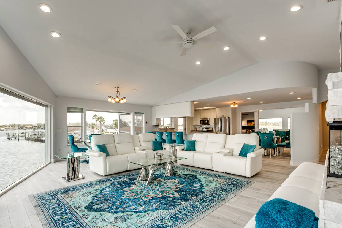 408 M² House ∙ 3 Bedrooms ∙ 8 Guests - Crystal River, FL