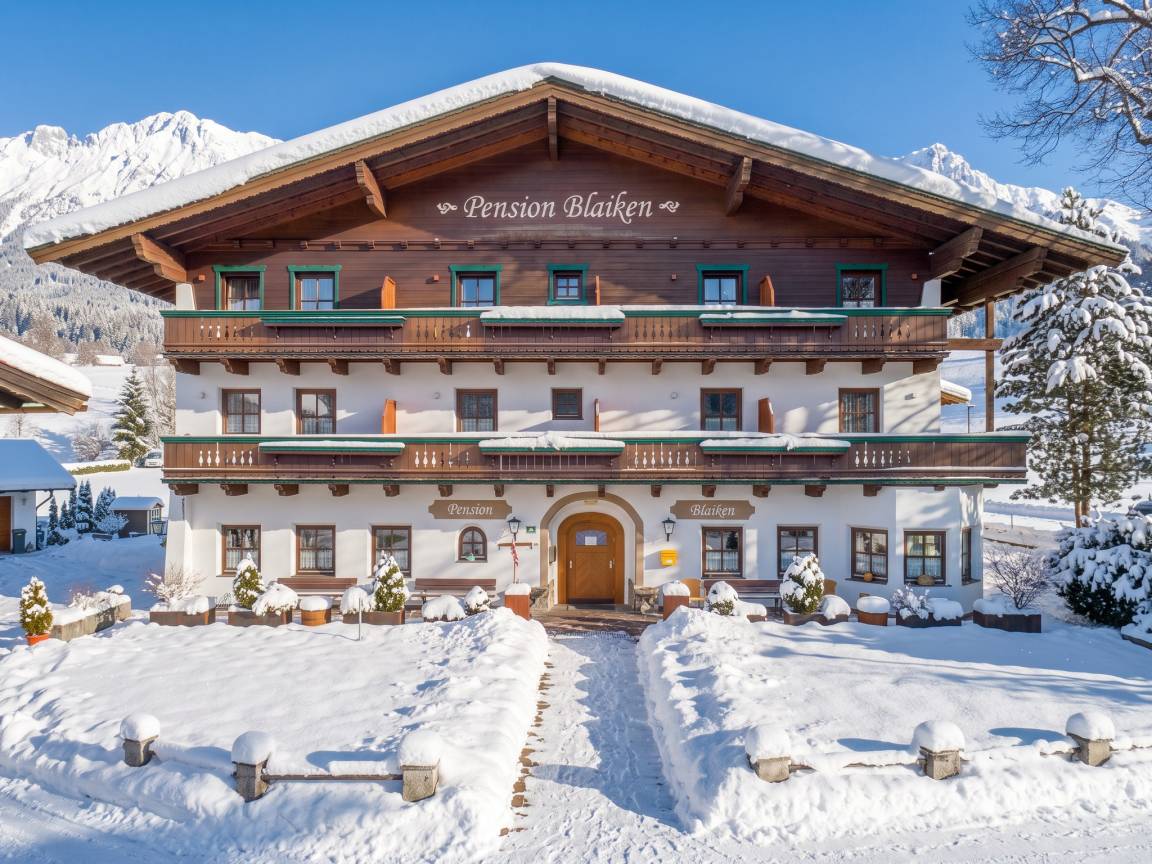 600 M² Huis ∙ 13 Slaapkamers ∙ 26 Gasten - Ellmau