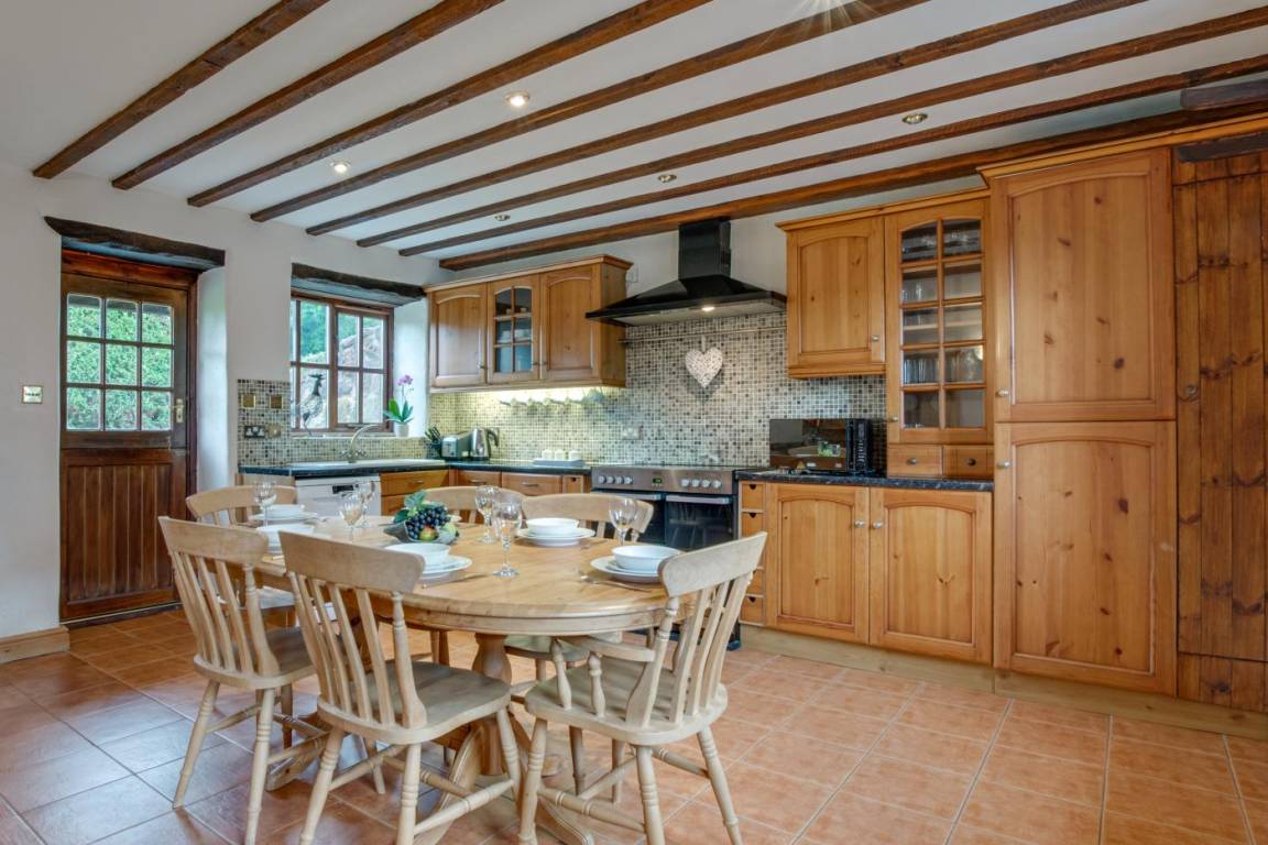 Cottage ∙ 2 Bedrooms ∙ 5 Guests - Topsham