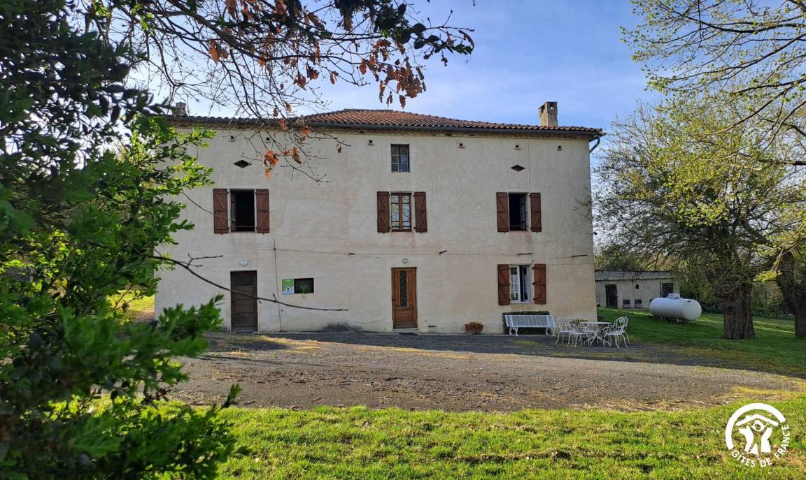 150 M² Gîte ∙ 3 Chambres ∙ 6 Personnes - Tarn