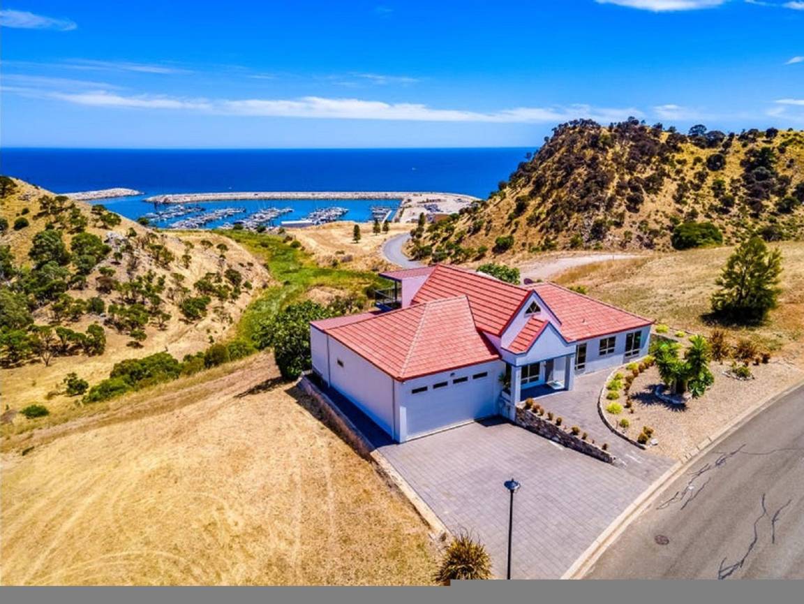 339 M² House ∙ 4 Bedrooms ∙ 14 Guests - Cape Jervis