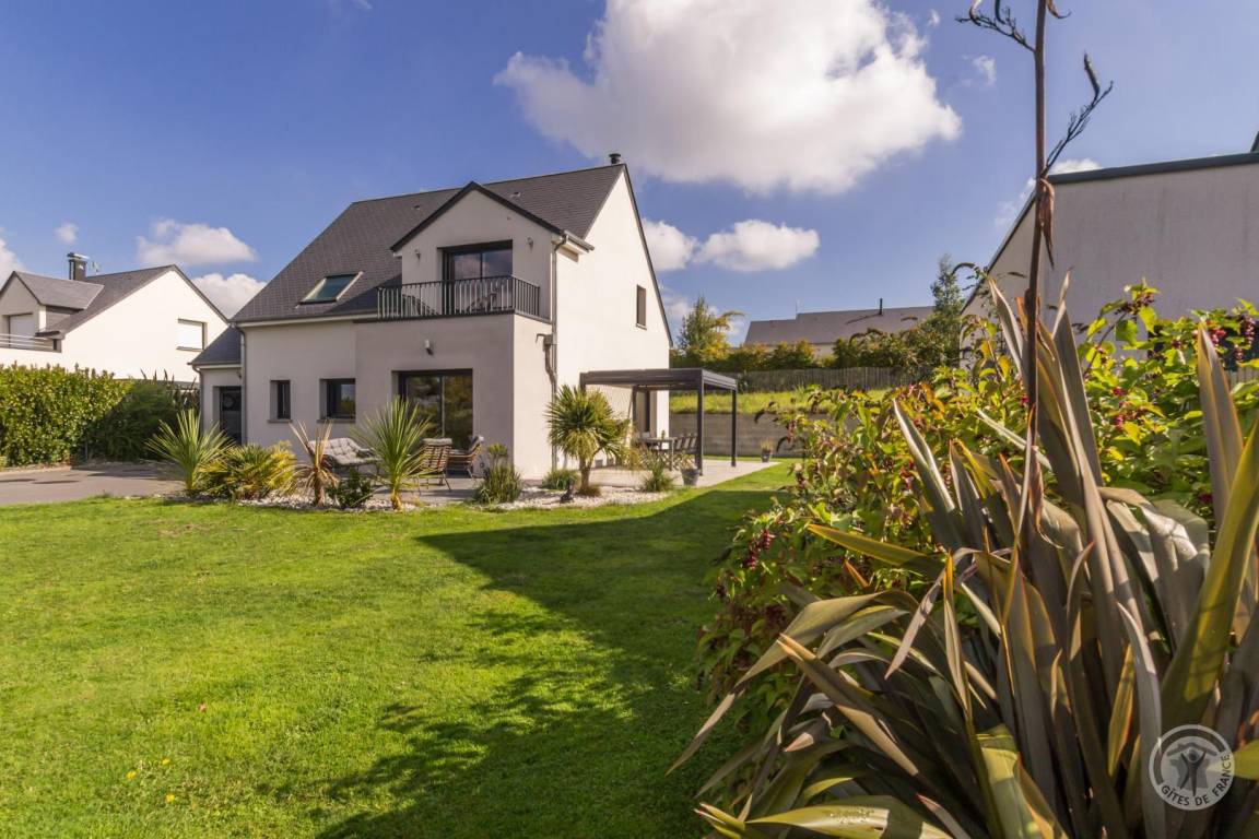 107 M² Gîte ∙ 4 Quartos ∙ 8 Hóspedes - Cotentin