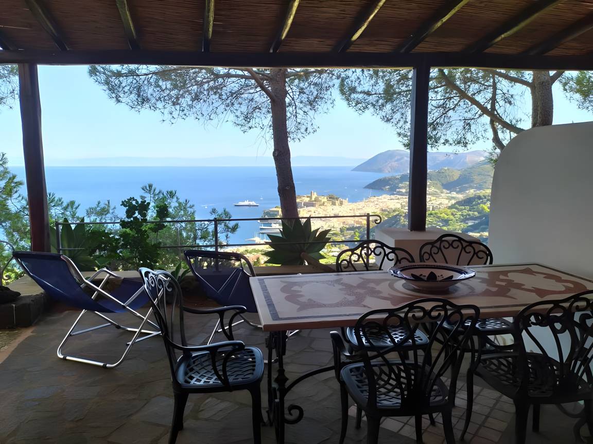 100 M² Appartement ∙ 3 Chambres ∙ 6 Personnes - Lipari