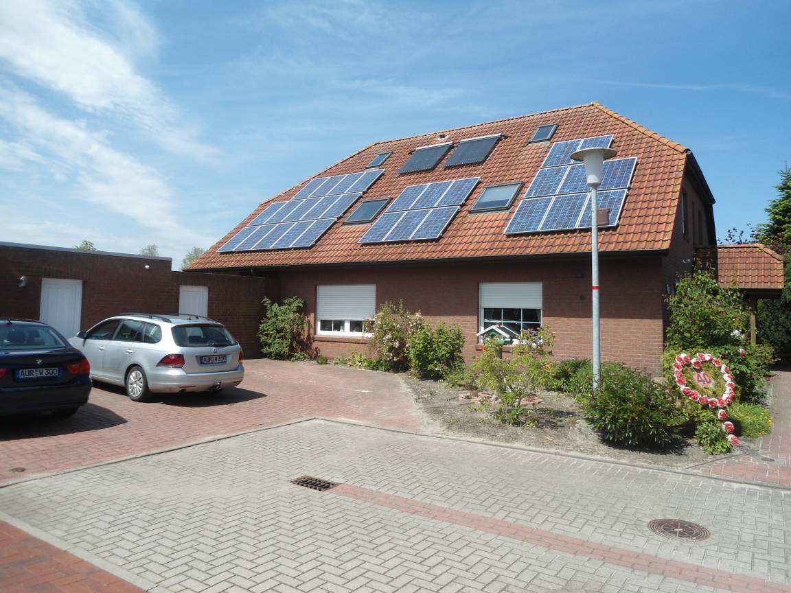 100 M² Ferienwohnung ∙ 2 Schlafzimmer ∙ 4 Gäste - Hage