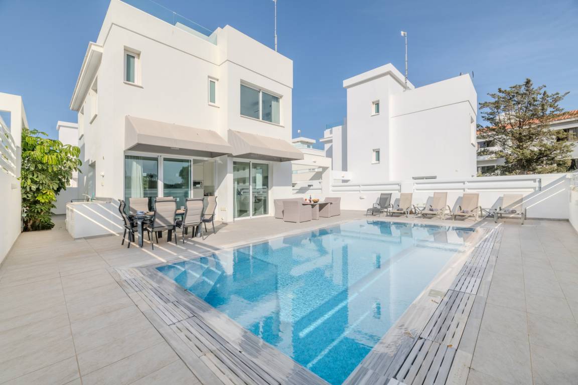160 M² Villa ∙ 3 Bedrooms ∙ 6 Guests - Fig Tree