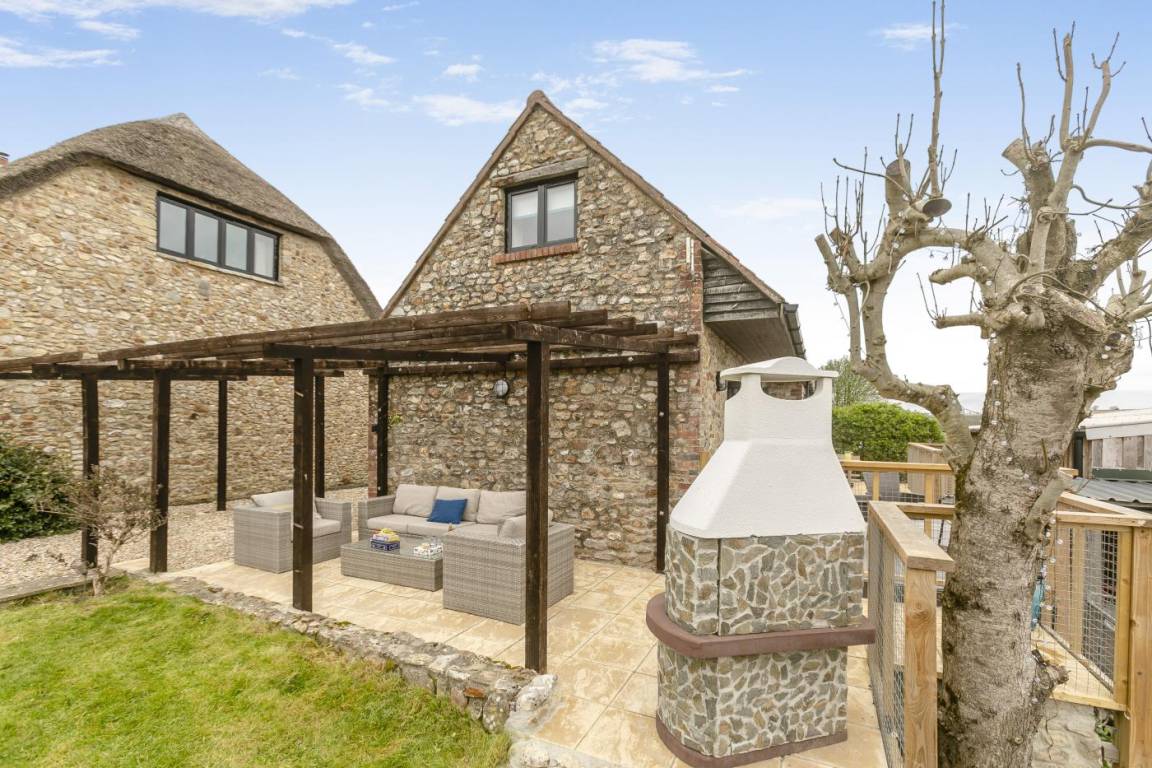 Cottage ∙ 2 Bedrooms ∙ 4 Guests - Axminster
