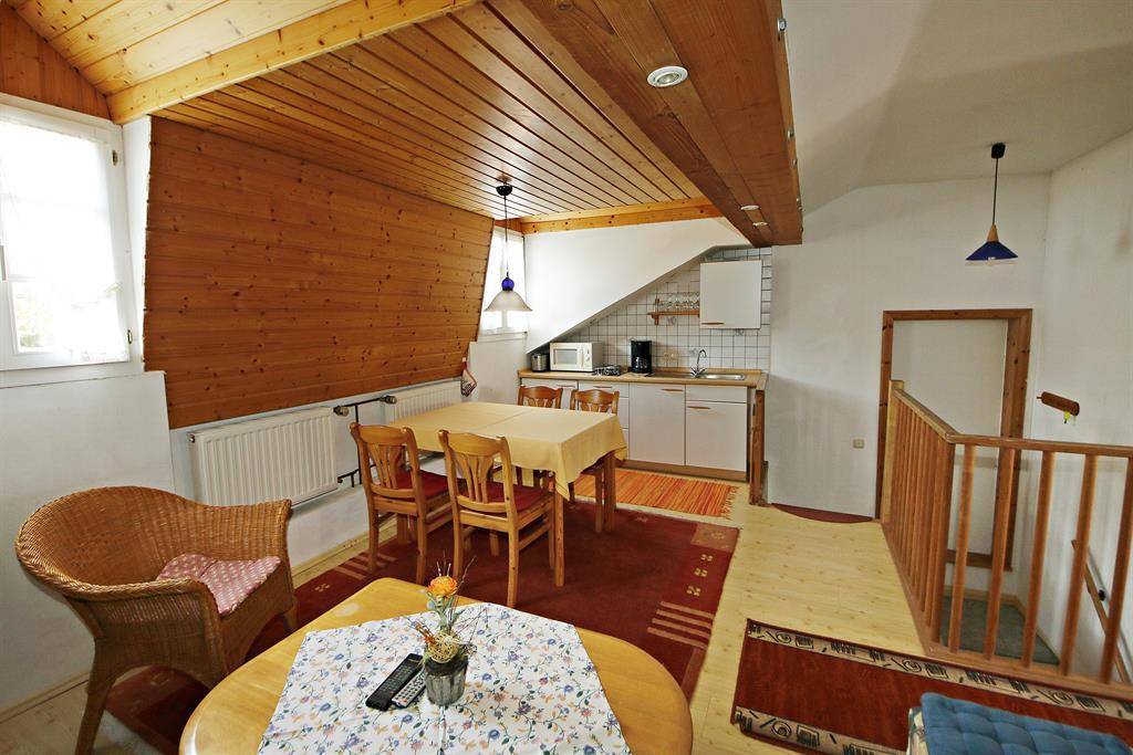 36 M² Ferienwohnung ∙ 1 Schlafzimmer ∙ 2 Gäste - Konz