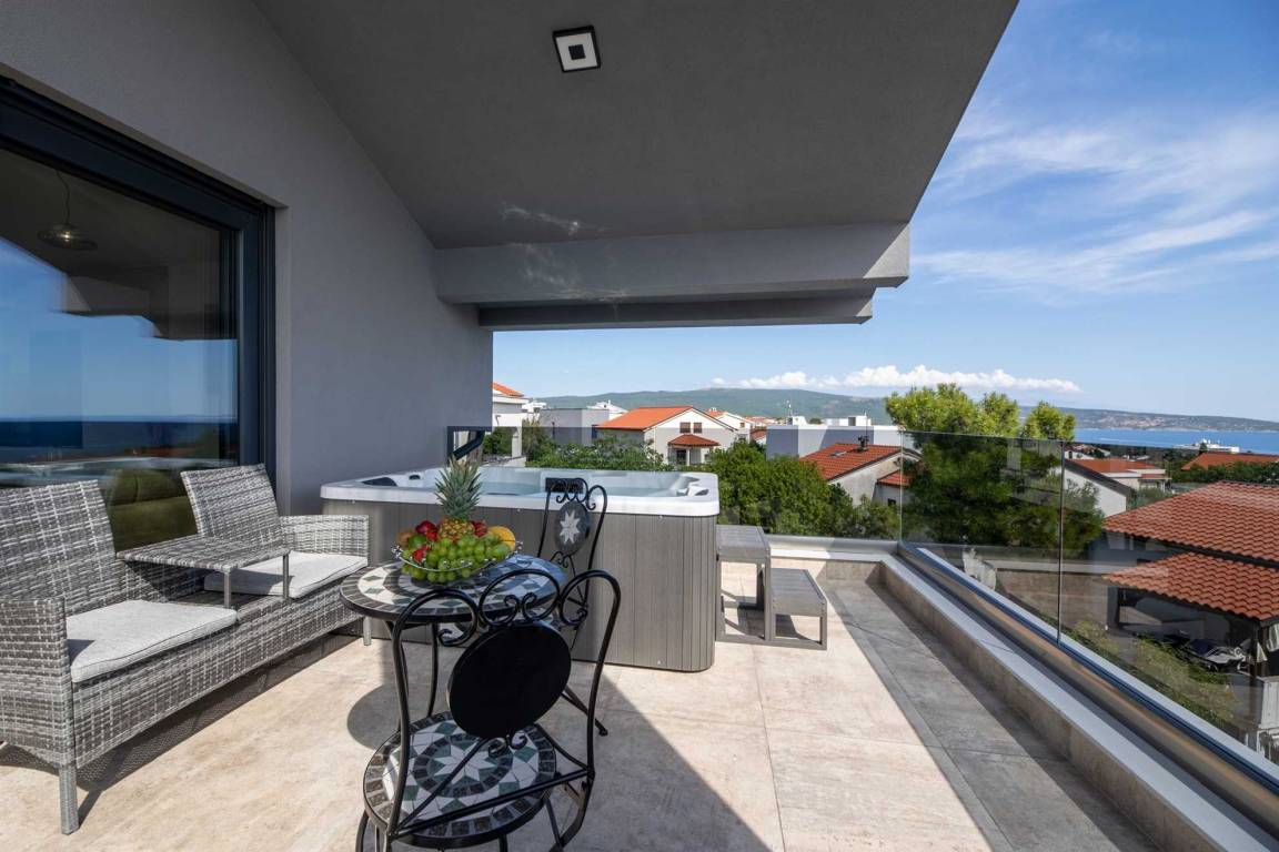 100 M² Apartment ∙ 3 Bedrooms ∙ 8 Guests - Krk