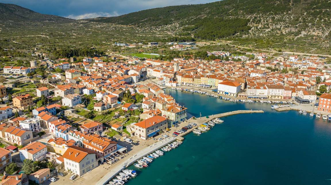 60 M² Apartment ∙ 3 Bedrooms ∙ 7 Guests - Cres, Croatia