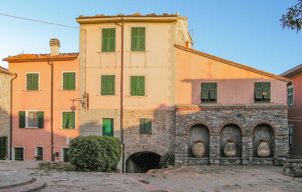 70 M² Huis ∙ 3 Slaapkamers ∙ 6 Gasten - Ameglia