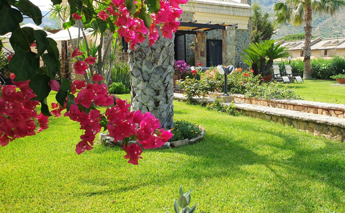 220 M² Villa ∙ 4 Bedrooms ∙ 9 Guests - Cefalù