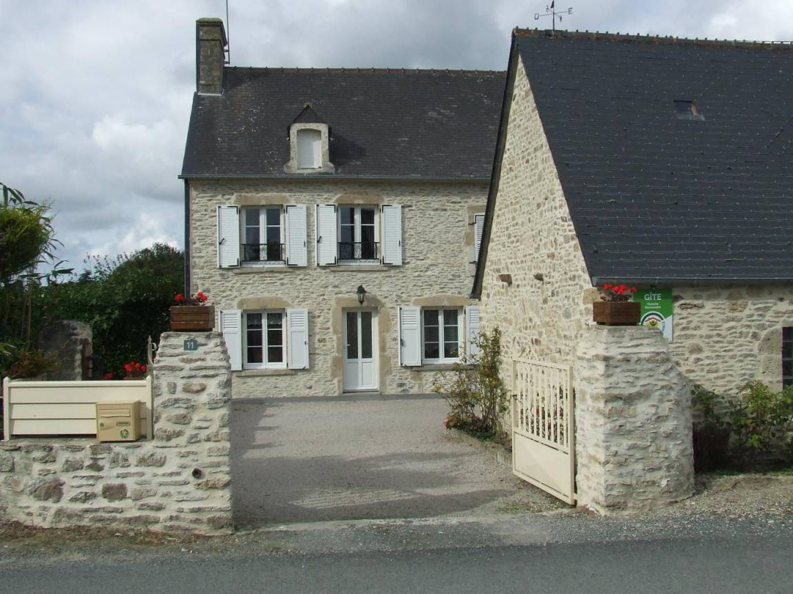 80 M² Gîte ∙ 3 Chambres ∙ 6 Personnes - Manche