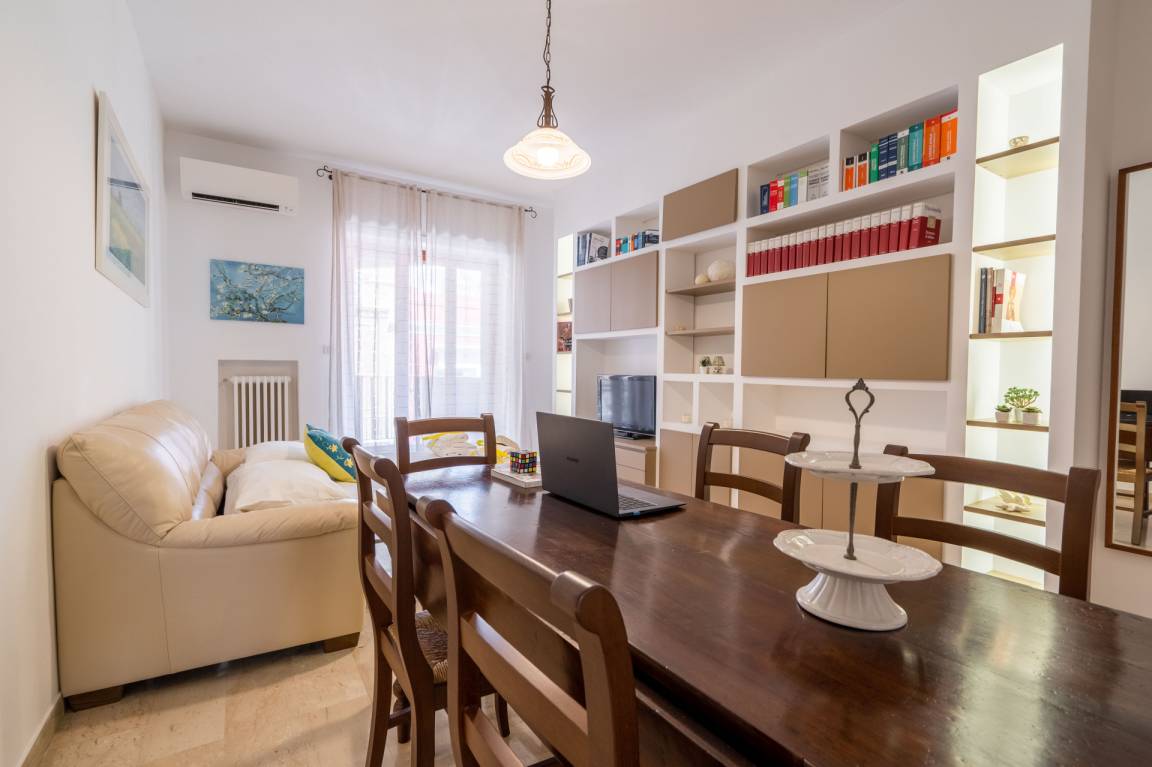 95 M² Apartamento ∙ 1 Habitación ∙ 4 Huéspedes - Bari