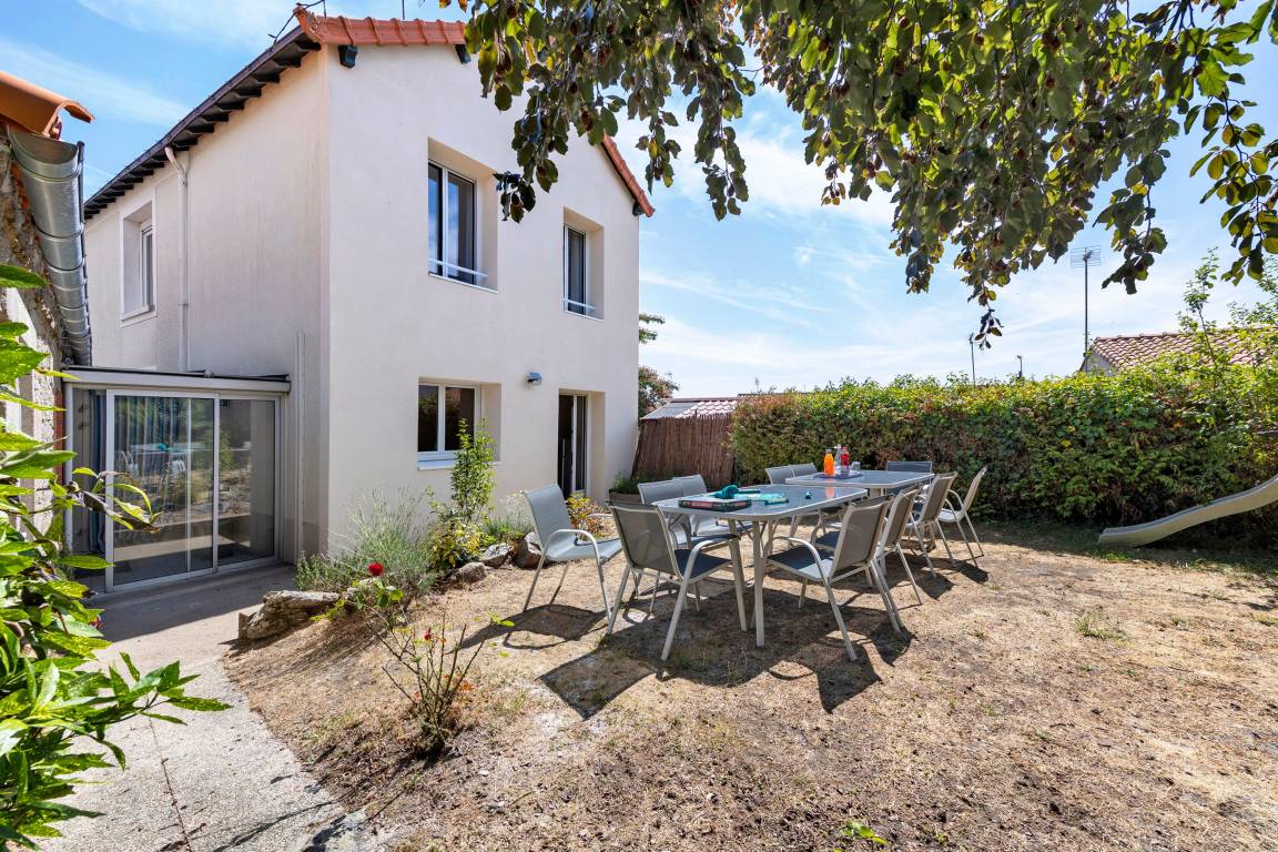 139 M² Maison De Vacances ∙ 5 Chambres ∙ 14 Personnes - Puy du Fou