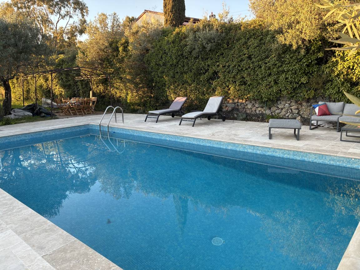 120 M² House ∙ 3 Bedrooms ∙ 8 Guests - Draguignan