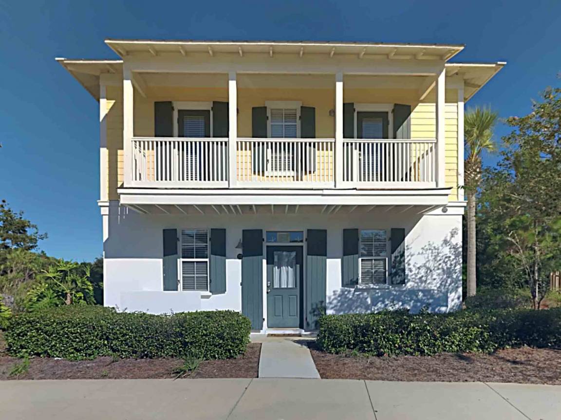 94 M² House ∙ 2 Bedrooms ∙ 6 Guests - Seaside, FL