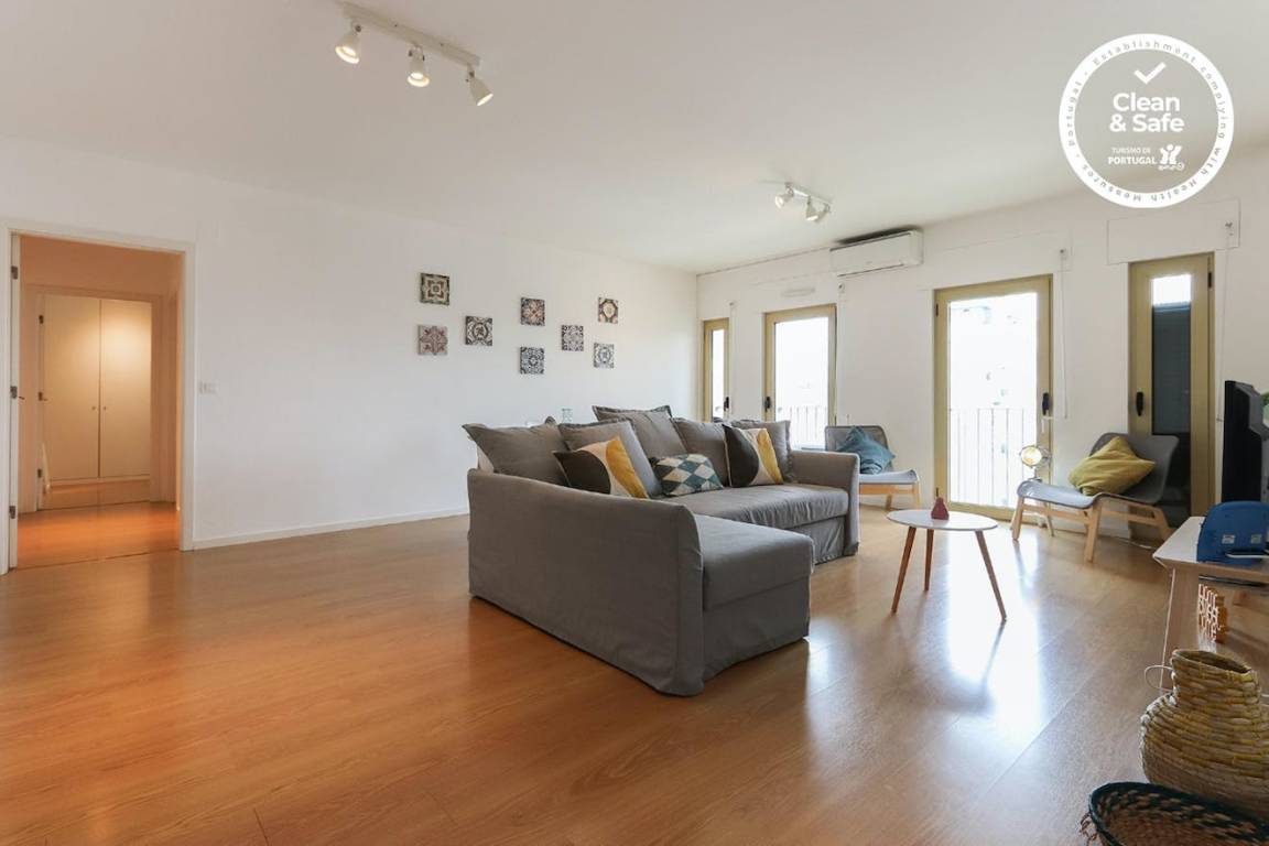 120 M² Apartamento ∙ 2 Habitaciones ∙ 6 Huéspedes - Alvalade
