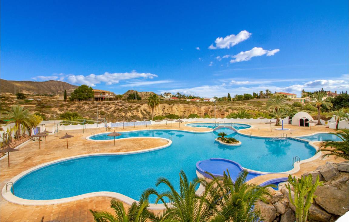 90 M² House ∙ 3 Bedrooms ∙ 6 Guests - Alicante