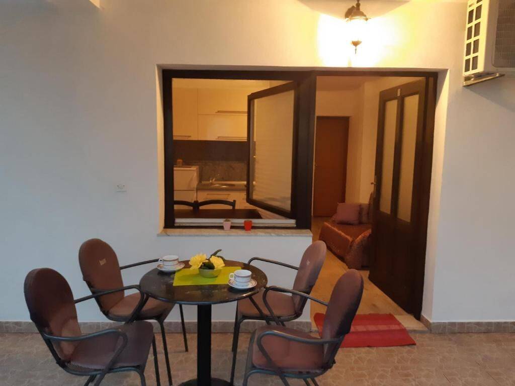 25 M² Ferienwohnung ∙ 1 Schlafzimmer ∙ 2 Gäste - Biograd na Moru