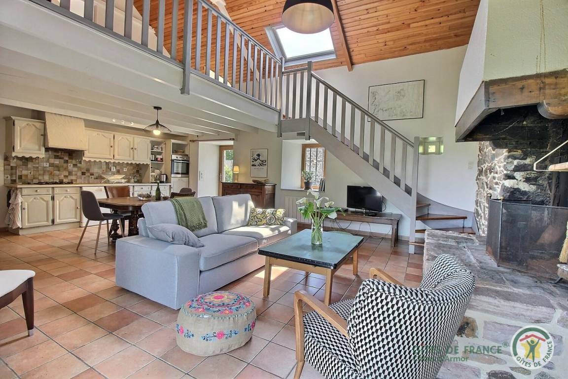94 M² Gîte ∙ 2 Chambres ∙ 4 Personnes - Erquy