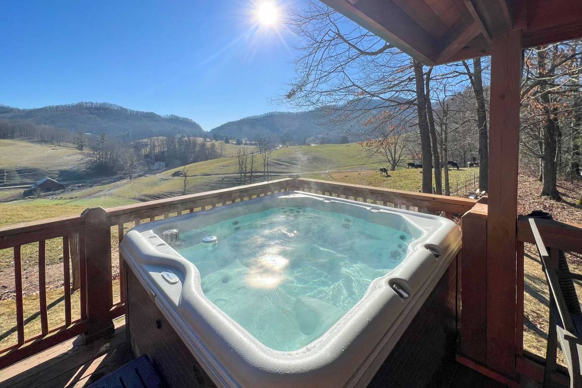 297 M² House ∙ 4 Bedrooms ∙ 12 Guests - Maggie Valley, NC