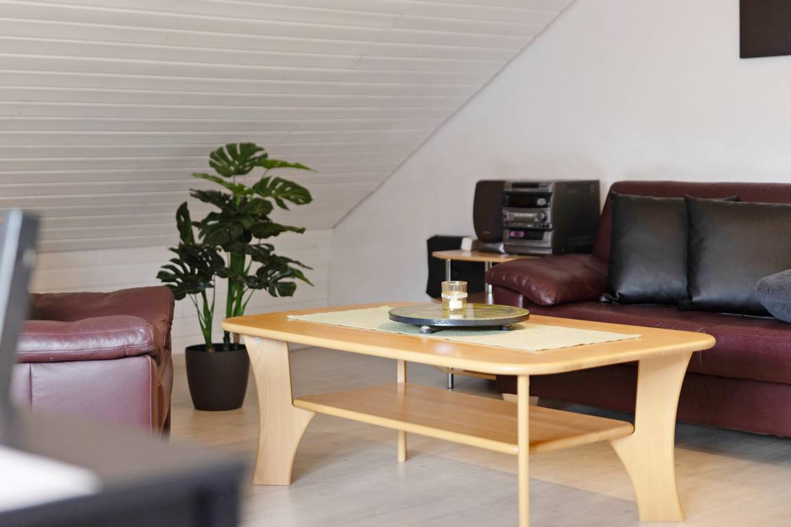 60 M² Ferienwohnung ∙ 1 Schlafzimmer ∙ 3 Gäste - Münsingen