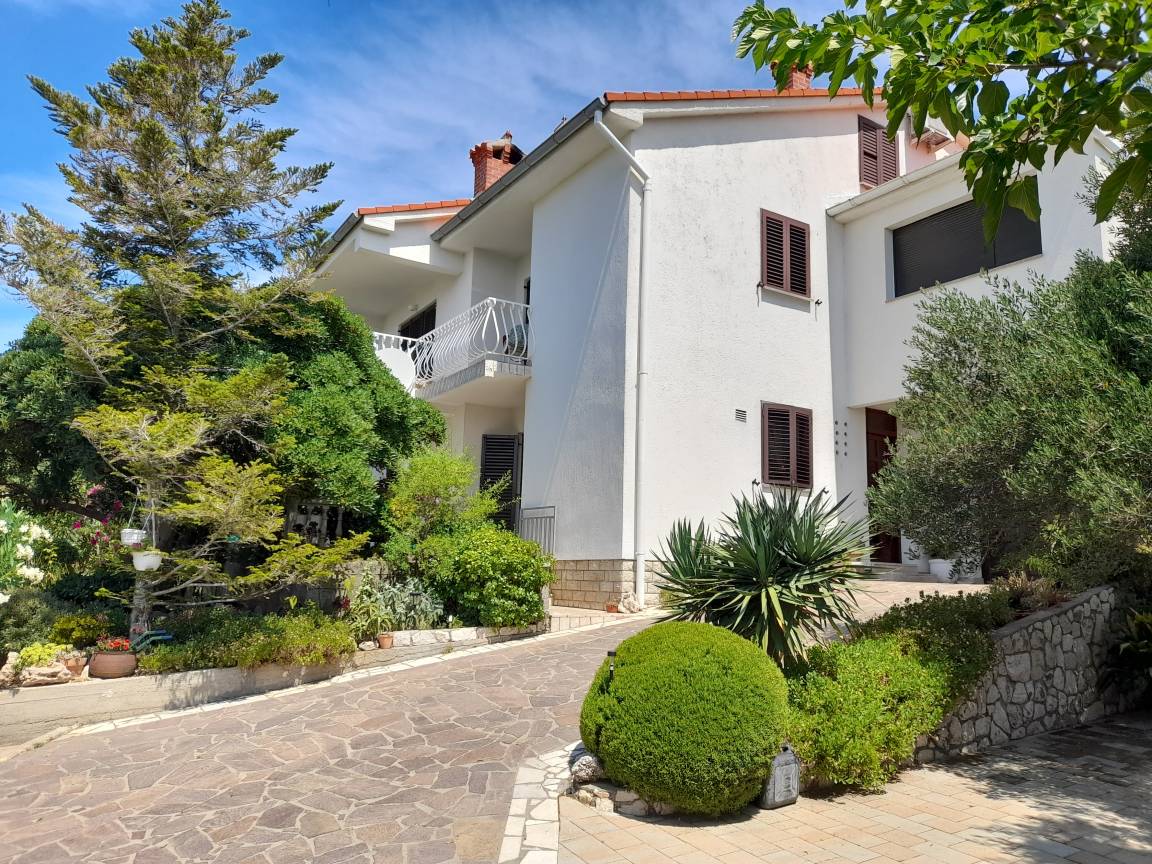 69 M² Ferienwohnung ∙ 2 Schlafzimmer ∙ 5 Gäste - Rab