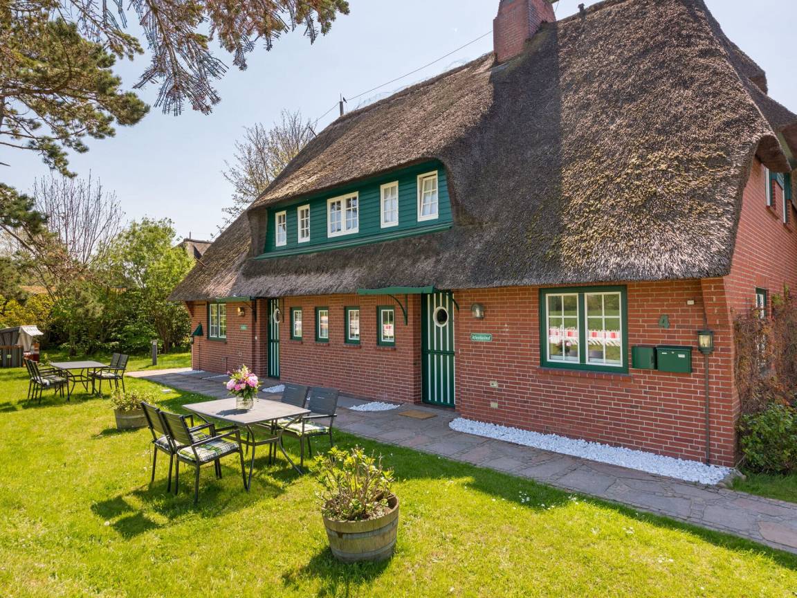 70 M² Apartment ∙ 2 Bedrooms ∙ 4 Guests - Sylt