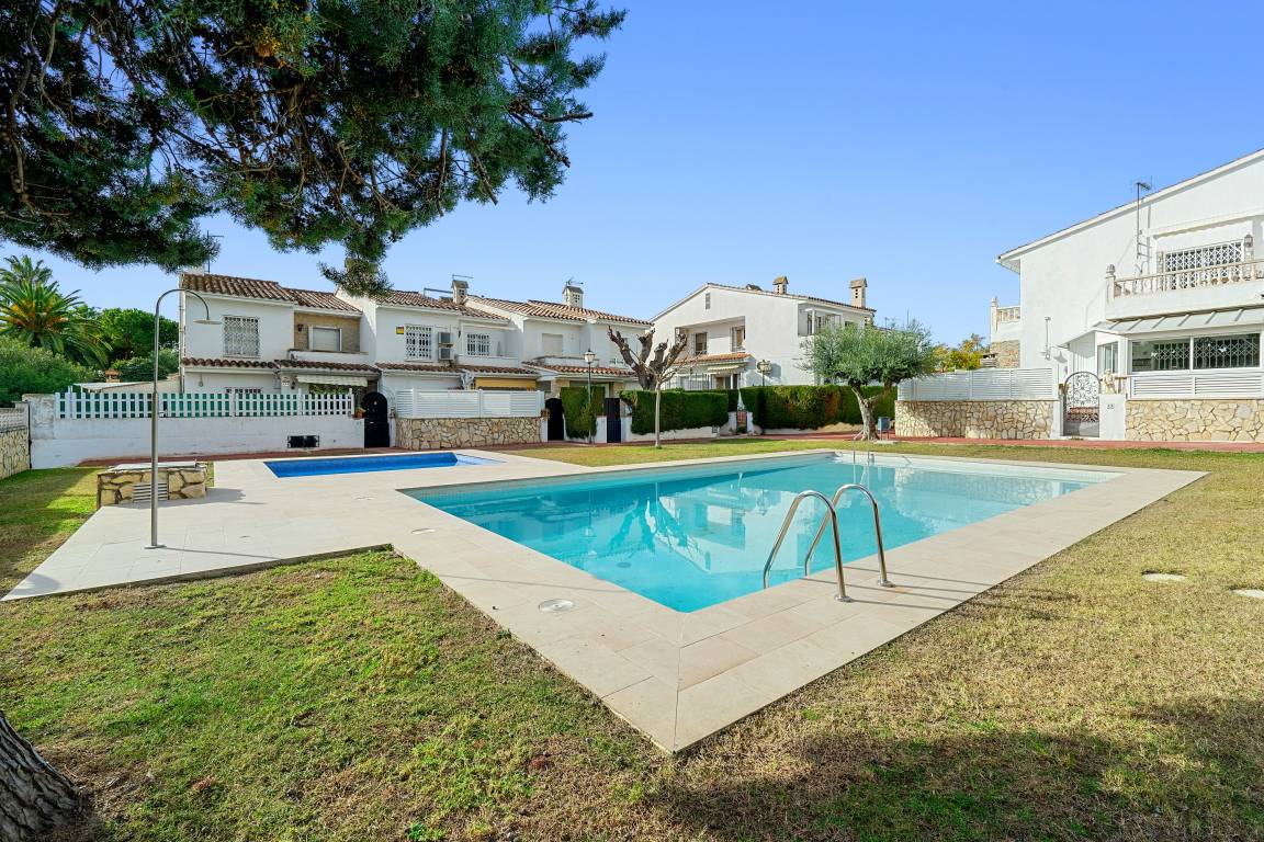 80 M² Ferienhaus ∙ 3 Schlafzimmer ∙ 6 Gäste - Salou