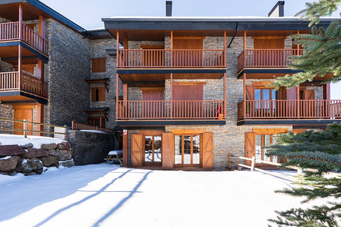 70 M² Apartamento ∙ 2 Habitaciones ∙ 7 Huéspedes - Bagà