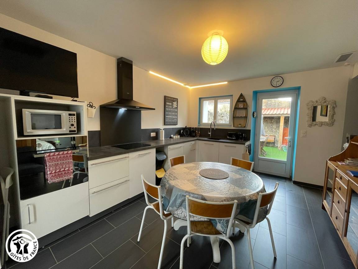 60 M² Cottage ∙ 3 Bedrooms ∙ 6 Guests - Vendée