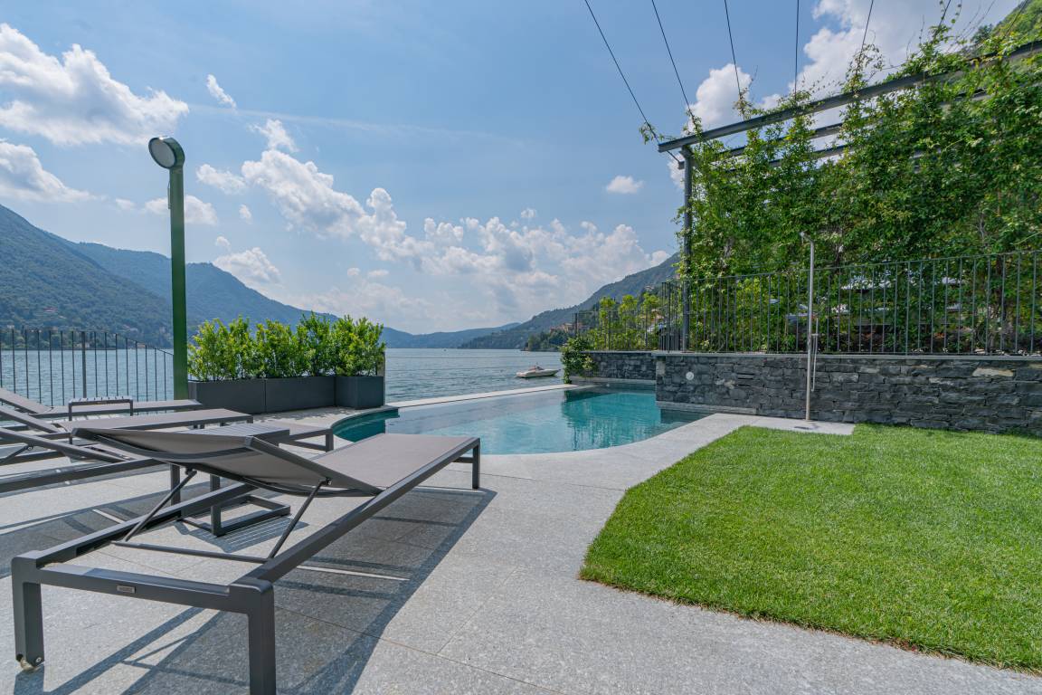 530 M² Villa ∙ 9 Chambres ∙ 18 Personnes - Côme