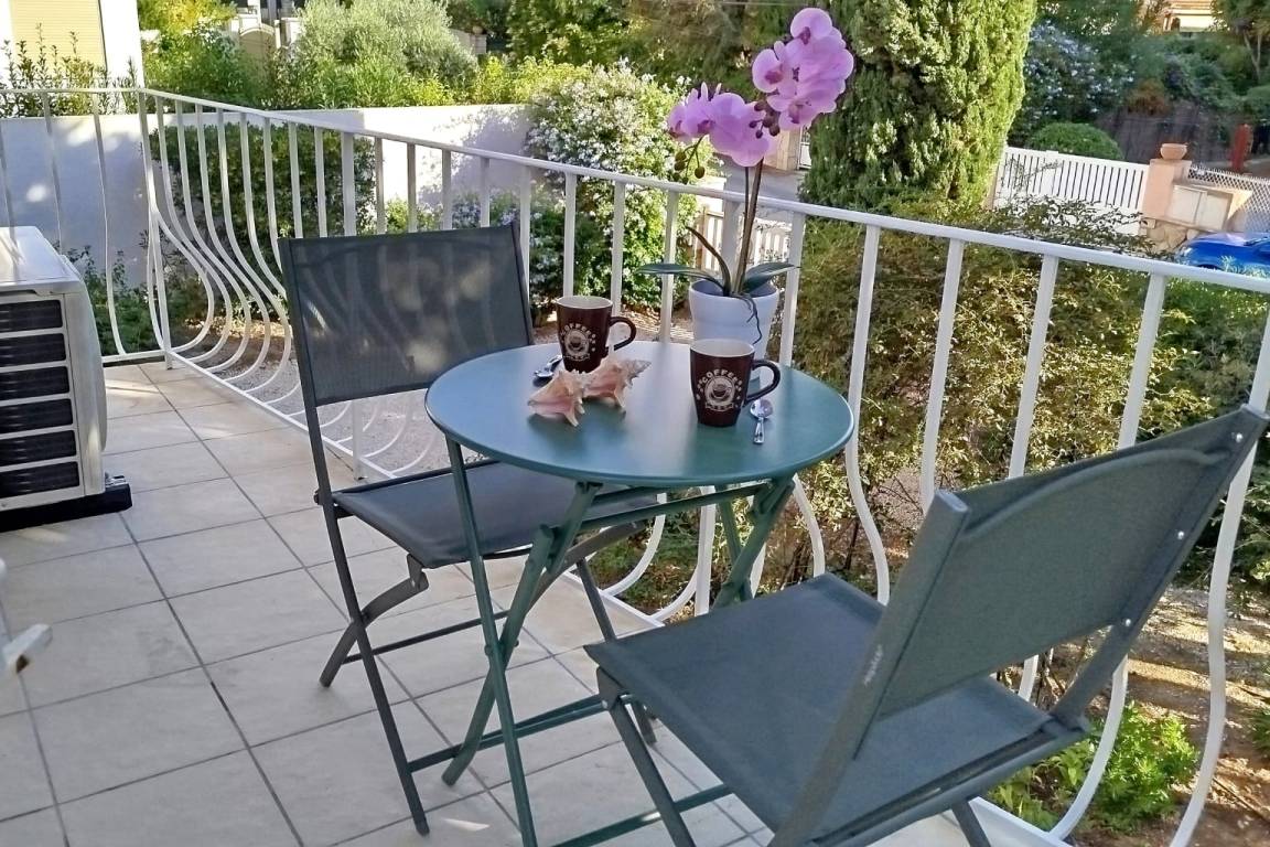58 M² Huoneisto ∙ 2 Makuuhuonetta ∙ 4 Vierasta - Sanary-sur-Mer