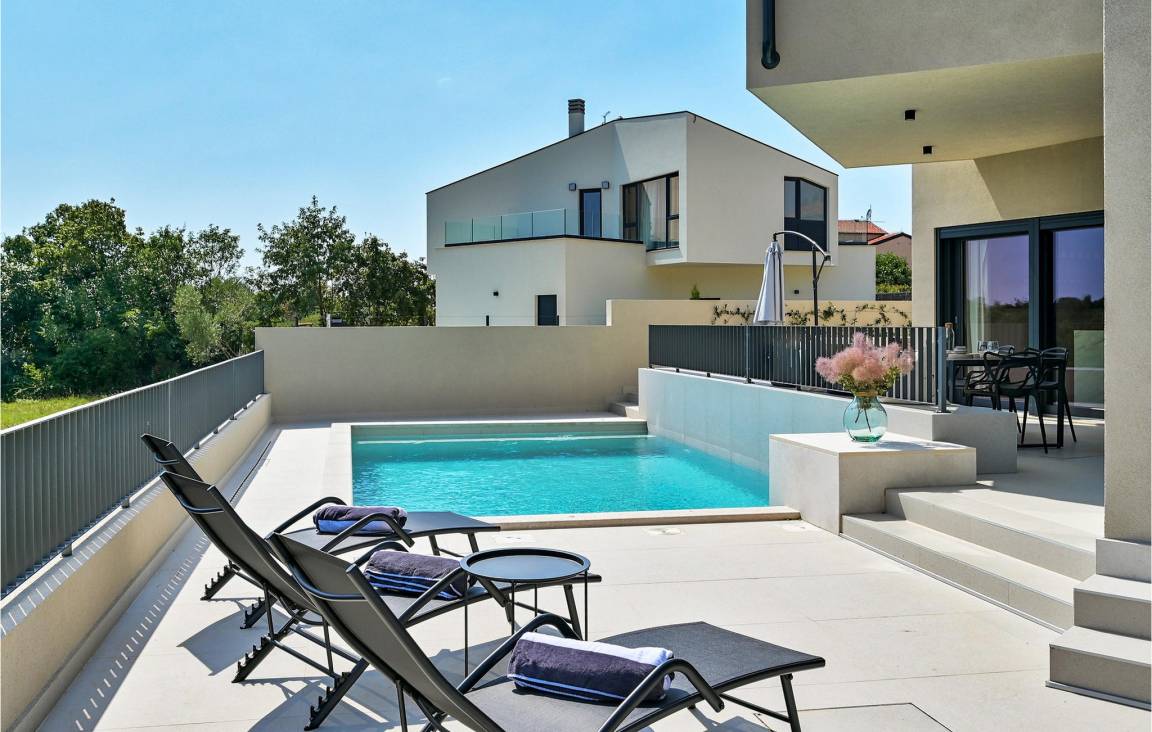 180 M² Ferienhaus ∙ 4 Schlafzimmer ∙ 8 Gäste - Novigrad