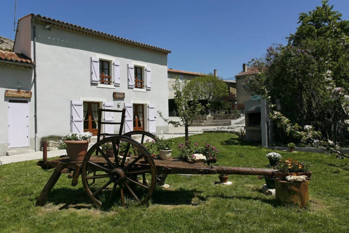 100 M² Gîte ∙ 4 Chambres ∙ 10 Personnes - Aude