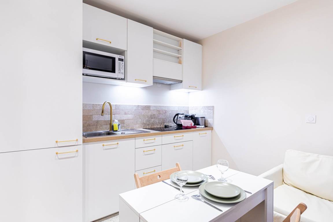 30 M² Appartement ∙ 1 Chambre ∙ 2 Personnes - Clichy