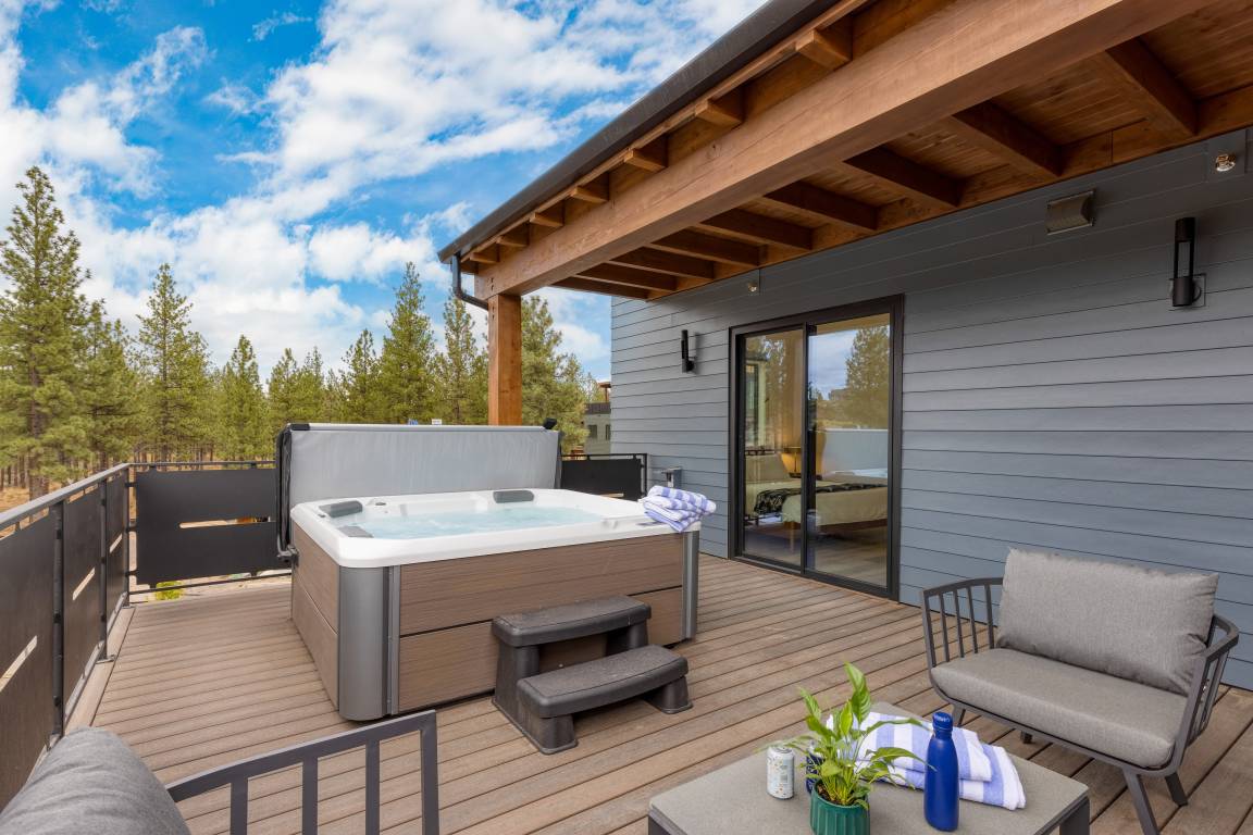 House ∙ 10 Bedrooms ∙ 20 Guests - Bend, OR