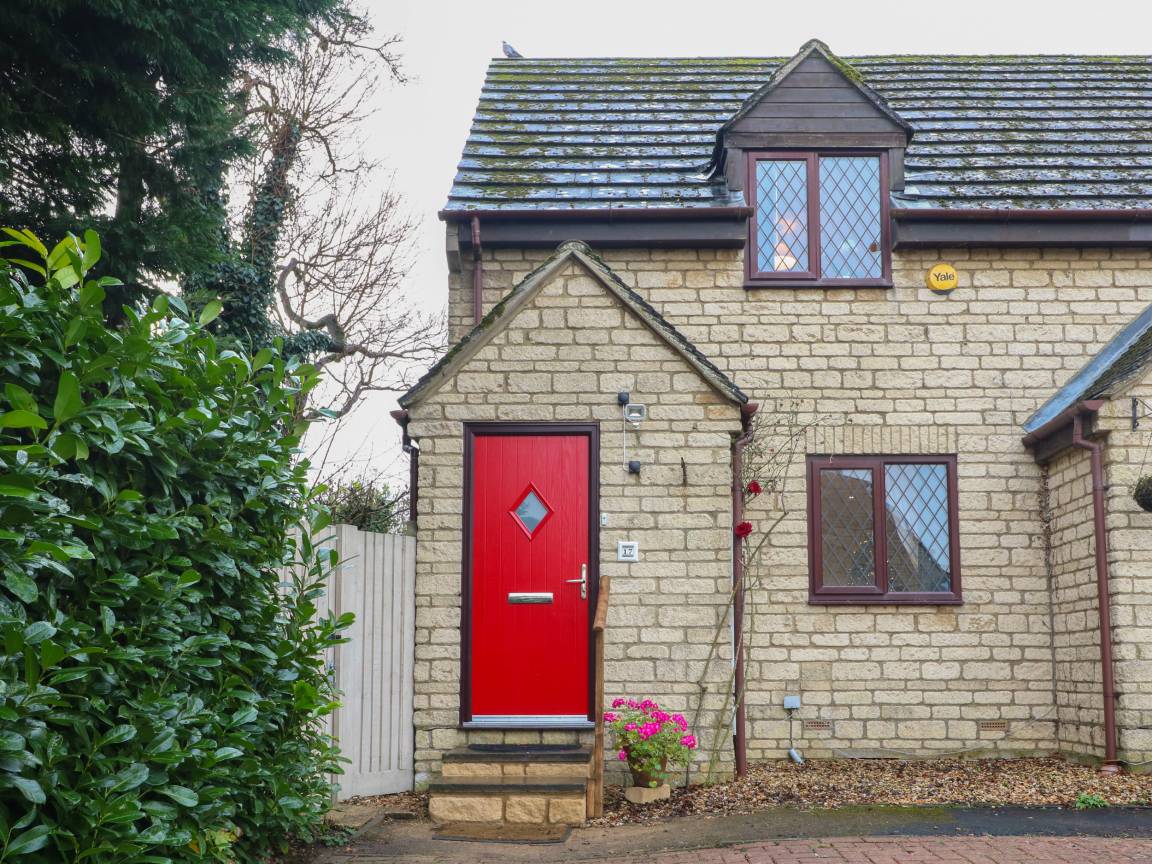 Cottage ∙ 2 Bedrooms ∙ 4 Guests - Bourton-on-the-Water