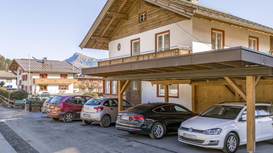 140 M² Ferienhaus ∙ 4 Schlafzimmer ∙ 16 Gäste - Ellmau