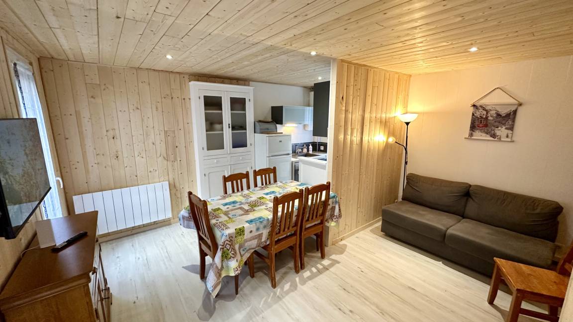66 M² Maison De Vacances ∙ 2 Chambres ∙ 4 Personnes - Super-Besse