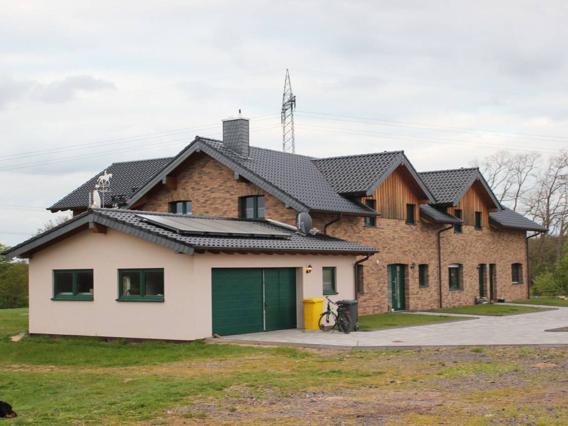 100 M² Ferienwohnung ∙ 2 Schlafzimmer ∙ 6 Gäste - Bad Neuenahr-Ahrweiler