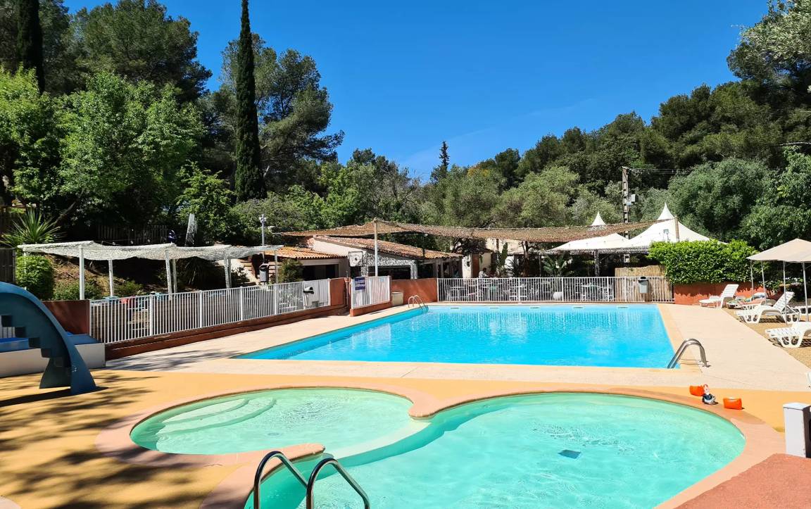 21 M² Mobil-home ∙ 2 Chambres ∙ 5 Personnes - Le Pradet