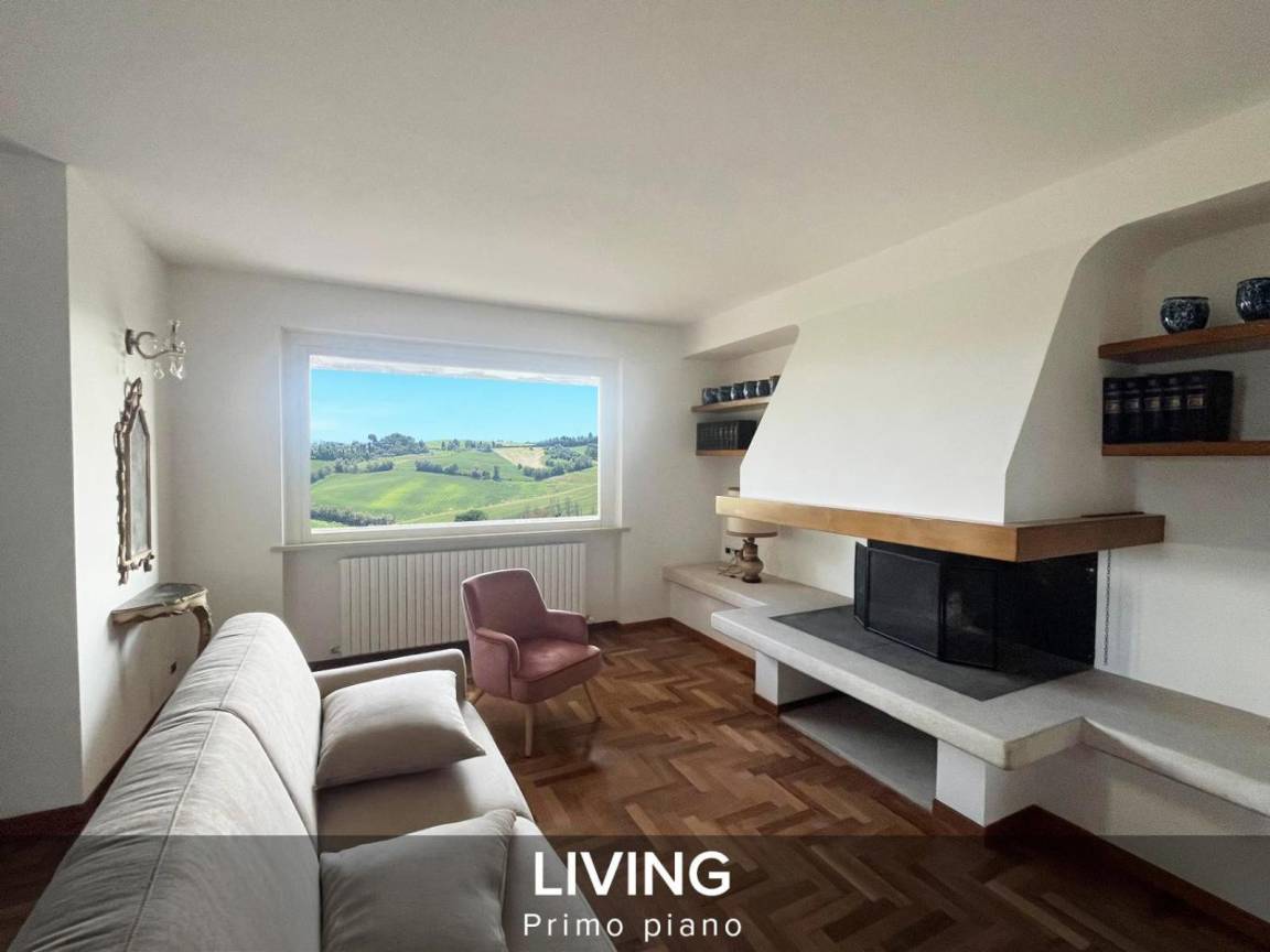 350 M² Villa ∙ 5 Chambres ∙ 18 Personnes - Cattolica