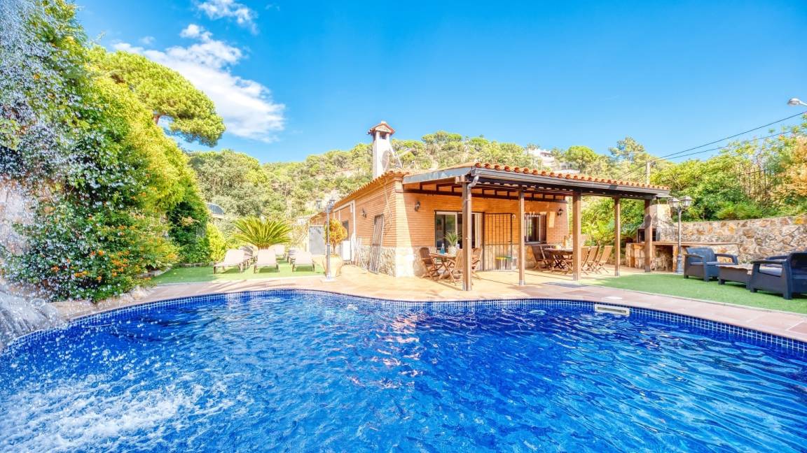 120 M² Villa ∙ 4 Schlafzimmer ∙ 10 Gäste - Tossa de Mar