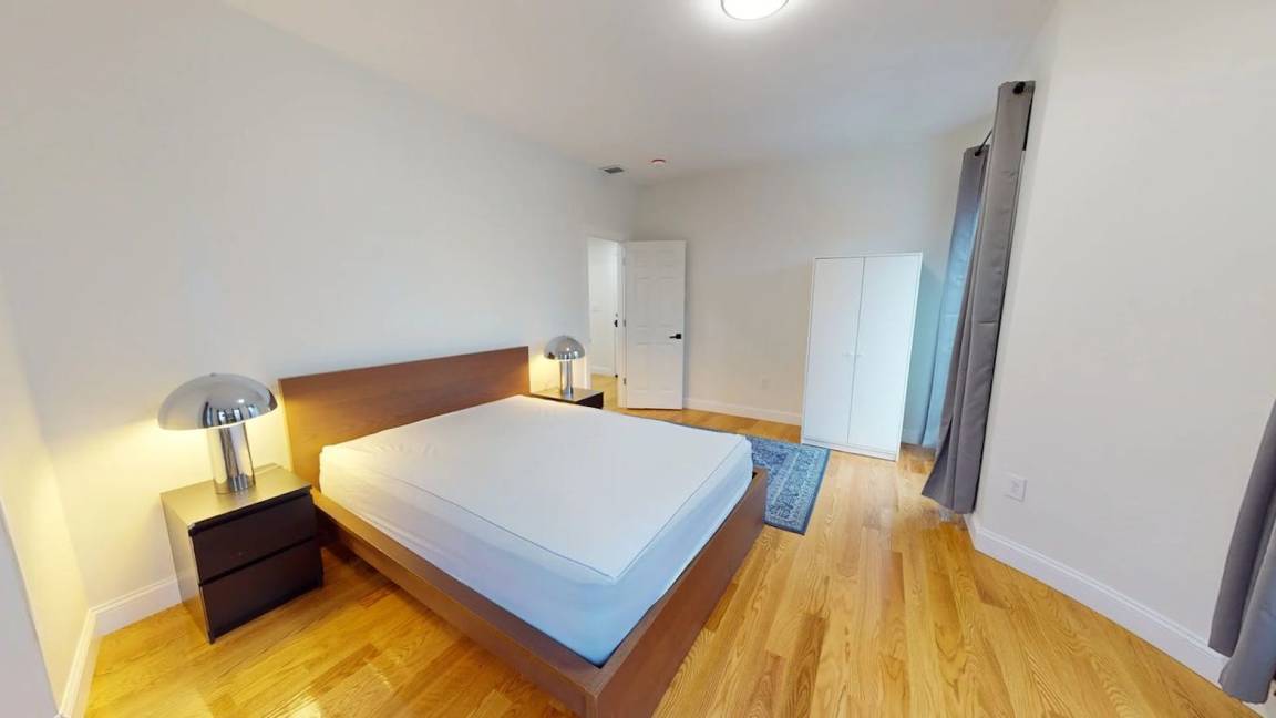 Private Room ∙ 1 Bedroom ∙ 1 Guest - Quincy