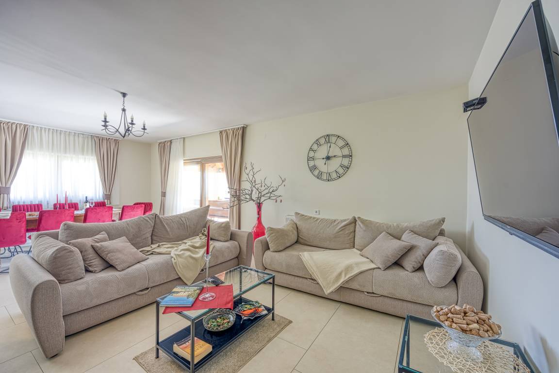 140 M² Ferienhaus ∙ 4 Schlafzimmer ∙ 8 Gäste - Kroatien